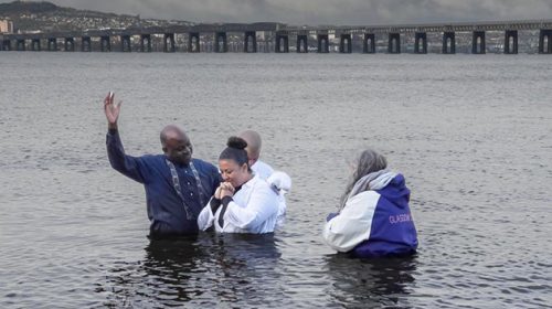 A Remarkable Baptism Ceremony In Scotland's River Tay - tedNEWS Network